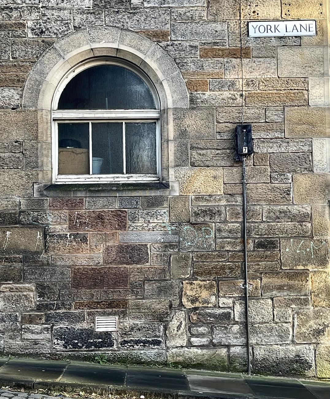 YORK LANE | Broughton Spurtle